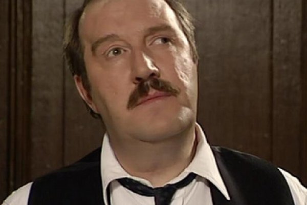 'Alo 'Alo: Šta radi i kako danas izgleda zavodnik Rene (FOTO) | Novi.ba