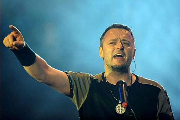 HRVATSKI PJEVAČ USELIO U NOVU VILU: Thompson se odlučio preseliti ...