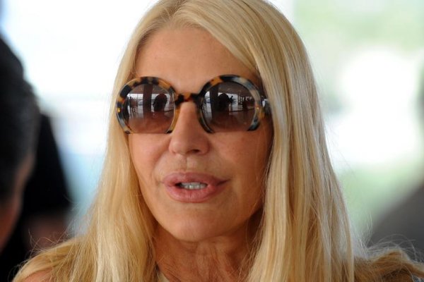 SIN VERICE RAKOČEVIĆ STARIJI JE OD NJENOG MUŽA I JEDINI JE BIO NA ...