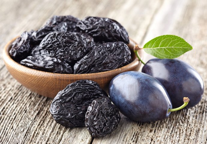 SUHE ŠLJIVE KAO LIJEK: Najbolje su od sušenog voća | novi.ba