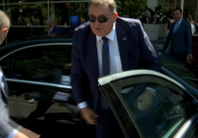 Dodik ogorčen što se saznalo da je bio u SIPA-i | novi.ba