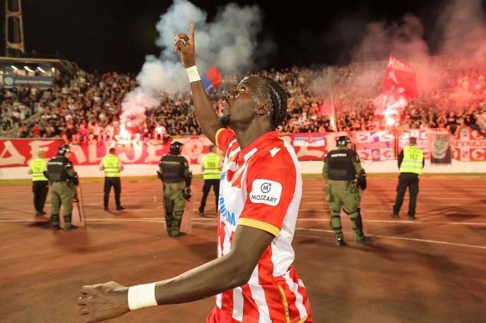 Delije pozvale Grobare s istoka, pa im solile ranu: "Idite na košarku ...